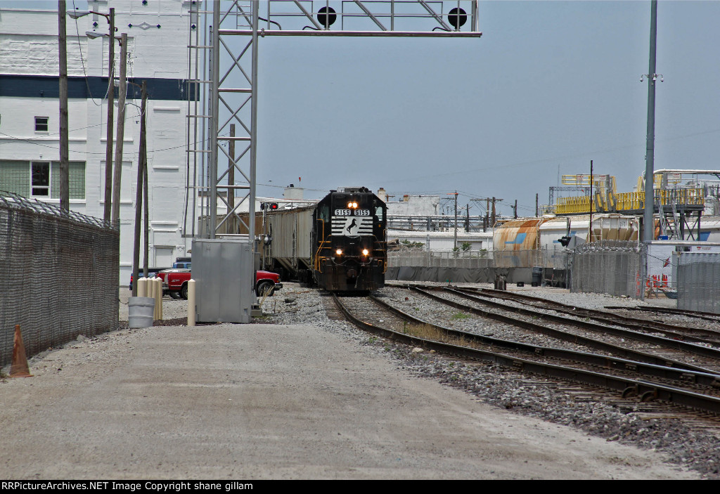NS 5155 Waits to get across the bridge.
